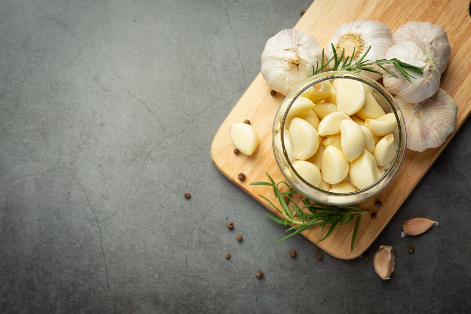 7 Amazing Health Benefits of Garlic Everyone Should Know